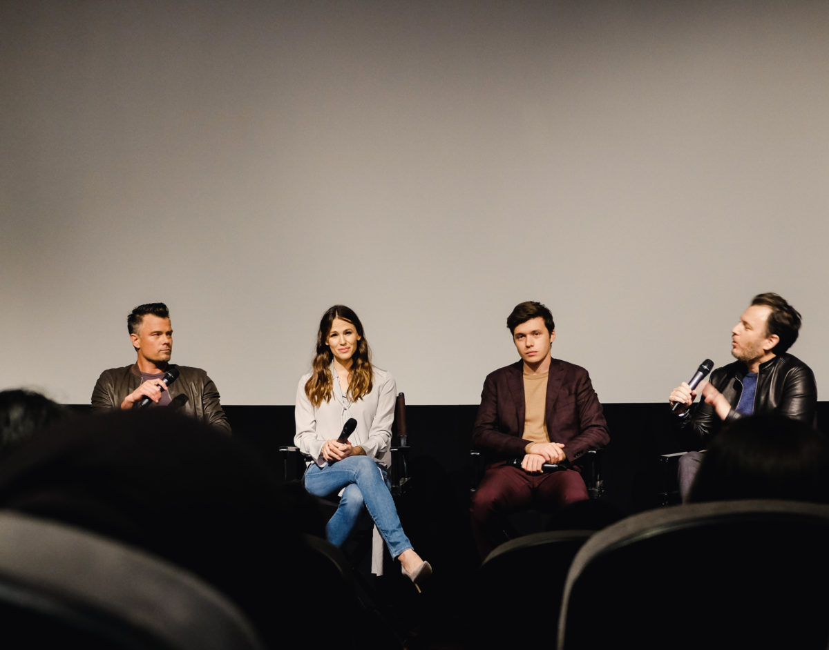 Identity, Friendship and Finding Love: Love Simon | Mommy Diary