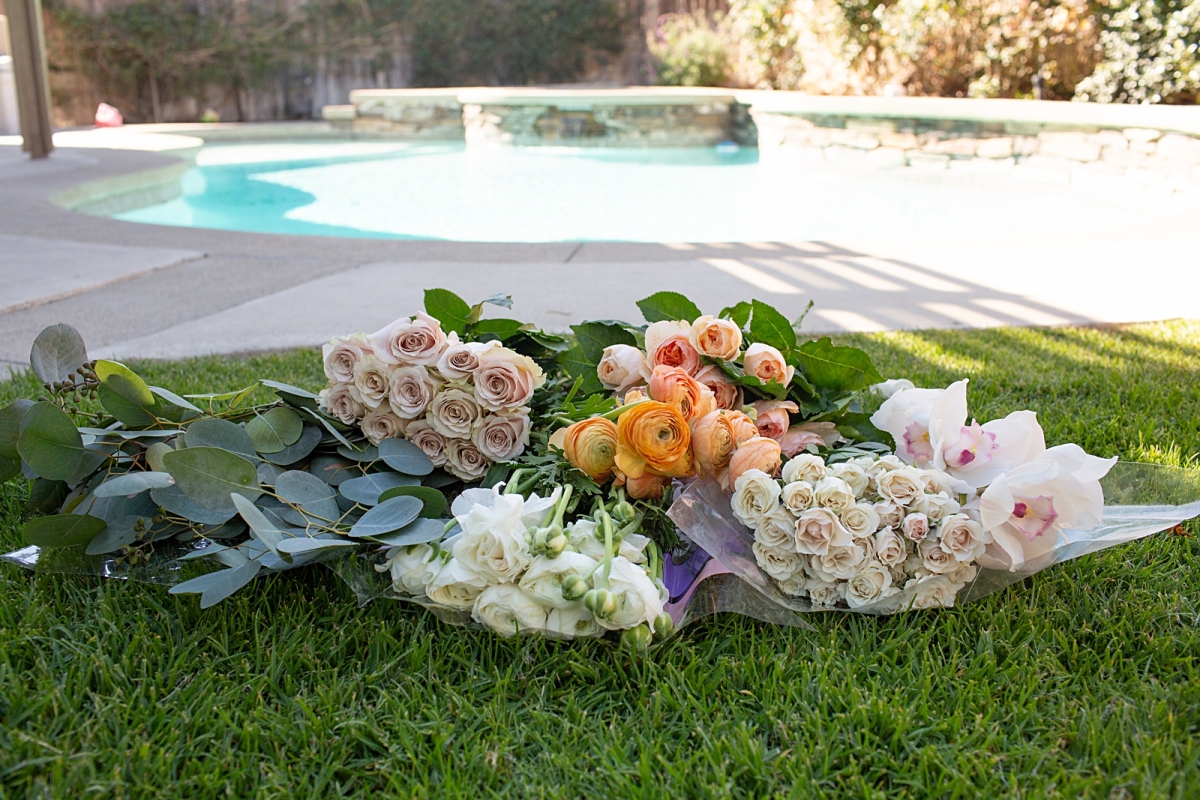 Beautiful DIY Spring Flower Arrangement Ideas To Make At Home