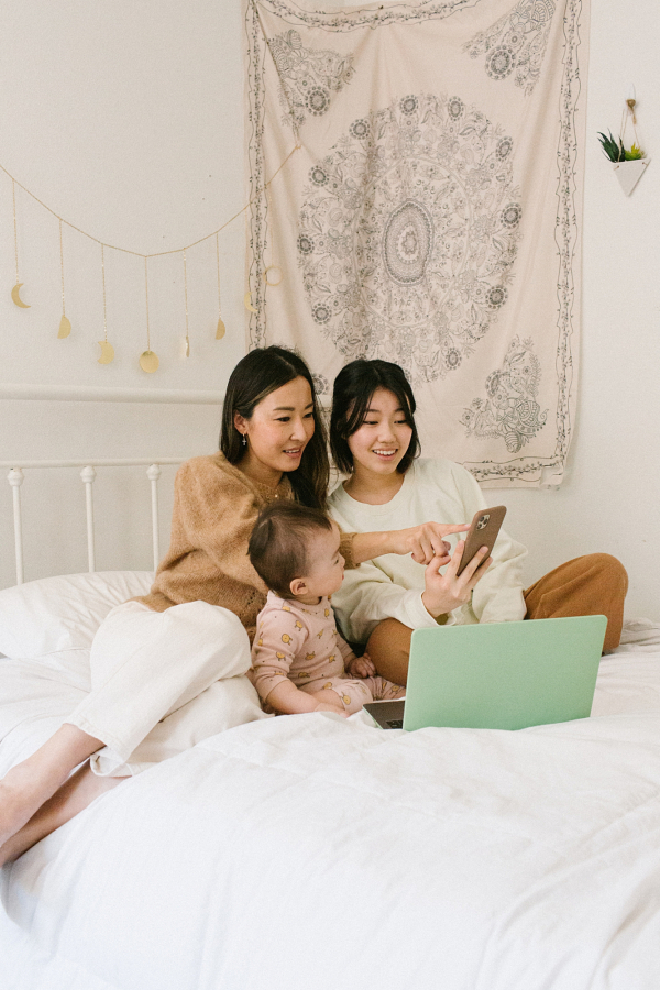 How Can Parents Guide their Children in This Technology Era