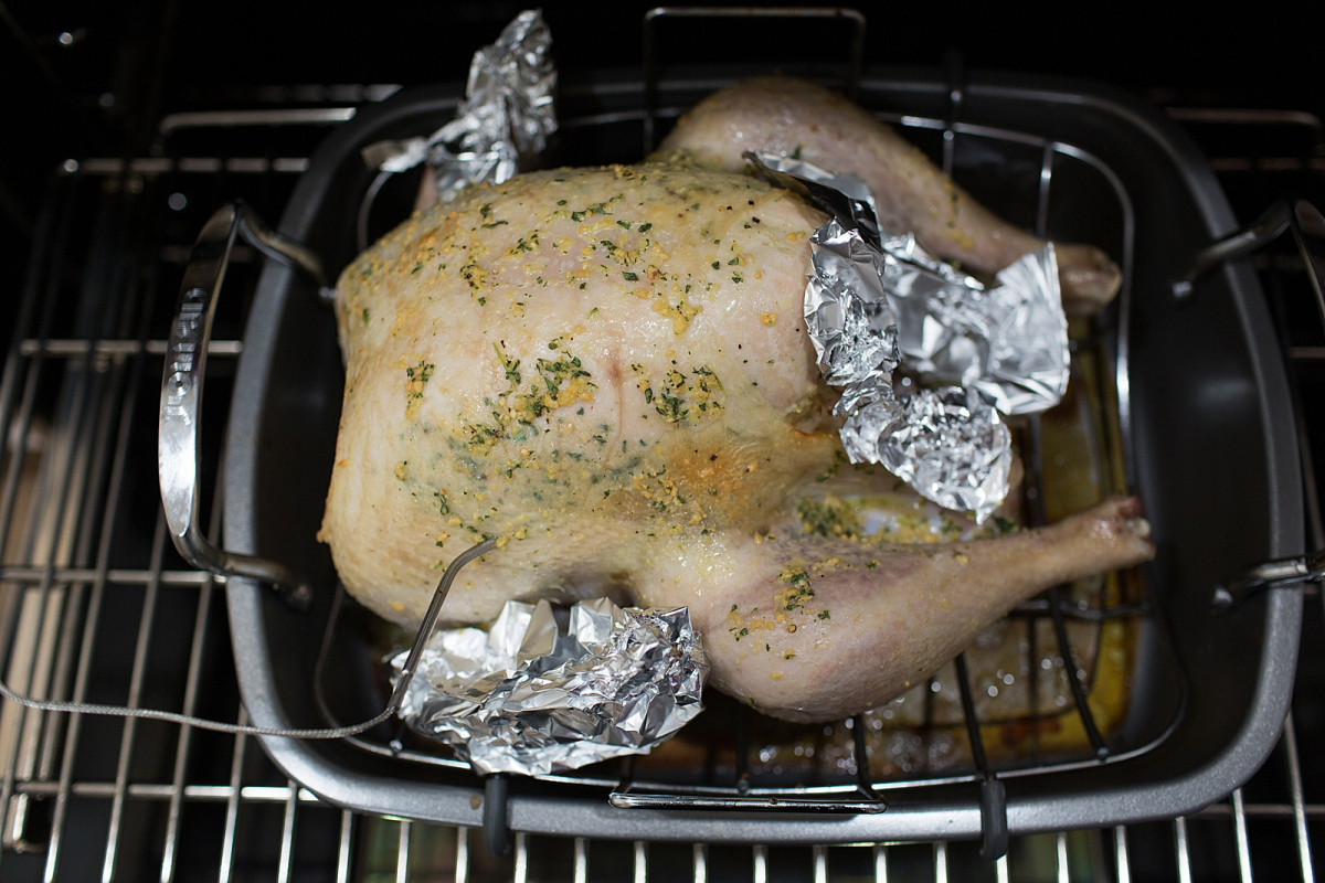 Easy, Juicy Thanksgiving Turkey Recipe | Mommy Diary